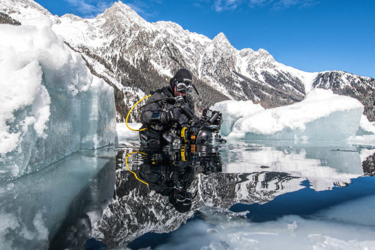 New World record in free diving under the ice - The Scuba News