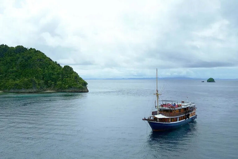Luxury Diving Aboard Mari Liveaboard in Indonesia - The Scuba News