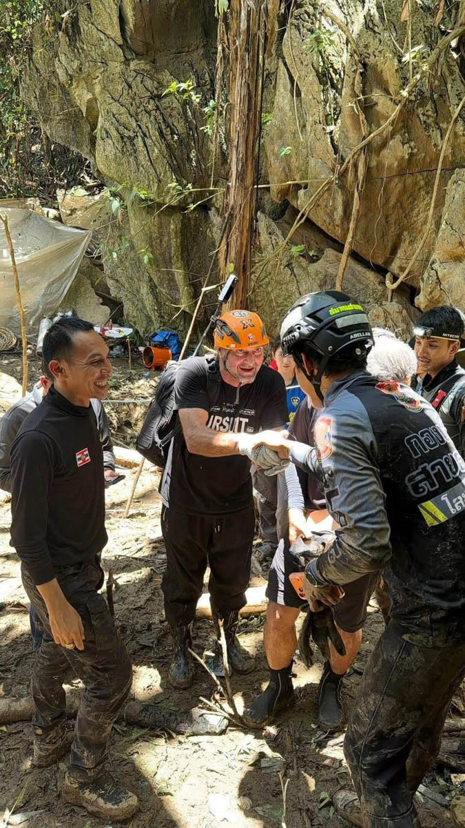 Veteran Tham Luang Divers Join High-Risk Laos Cave Rescue Mission After ...